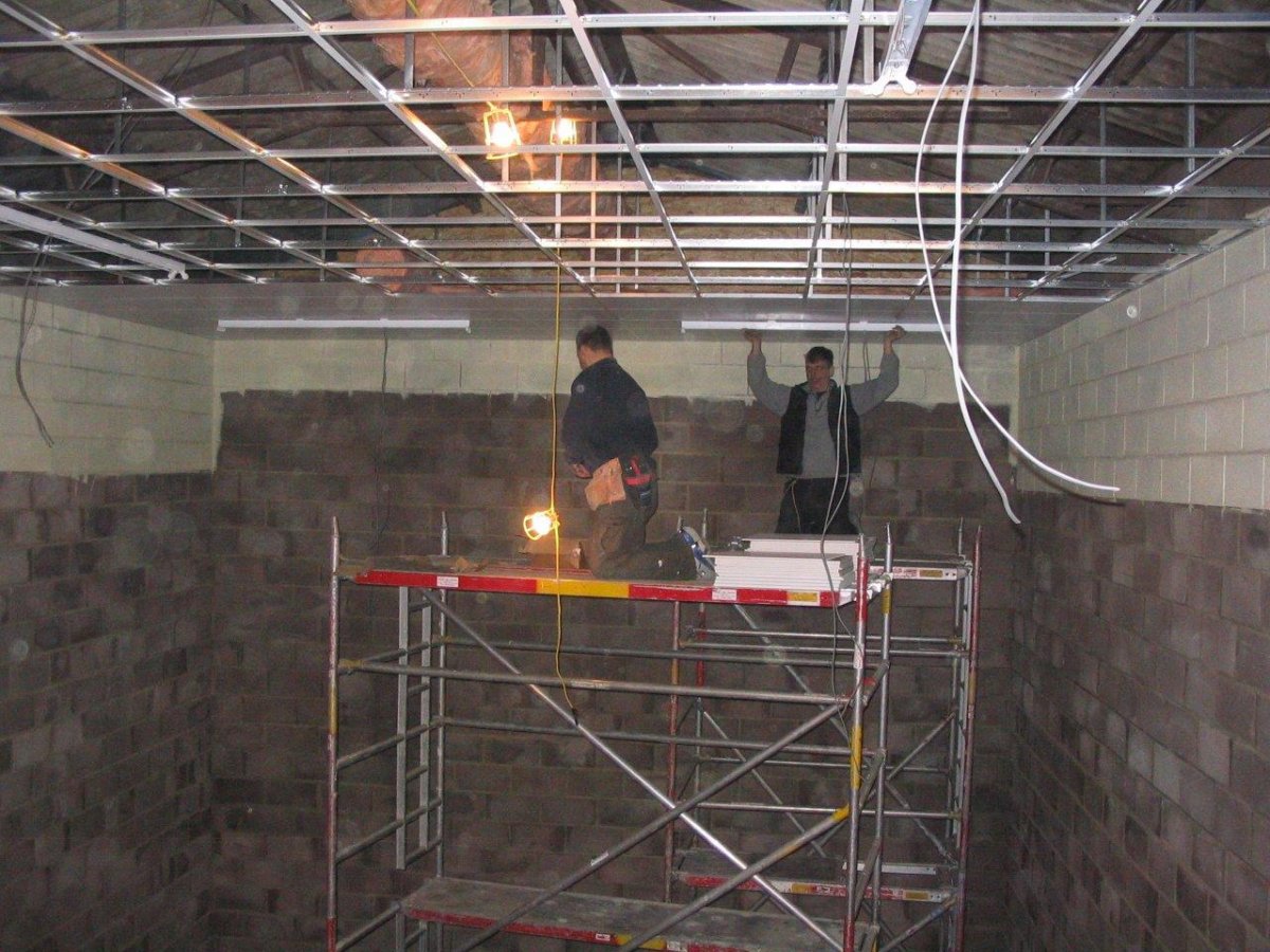 Suspended Ceiling in a Squash Court - Cre8tive Interiors Limited