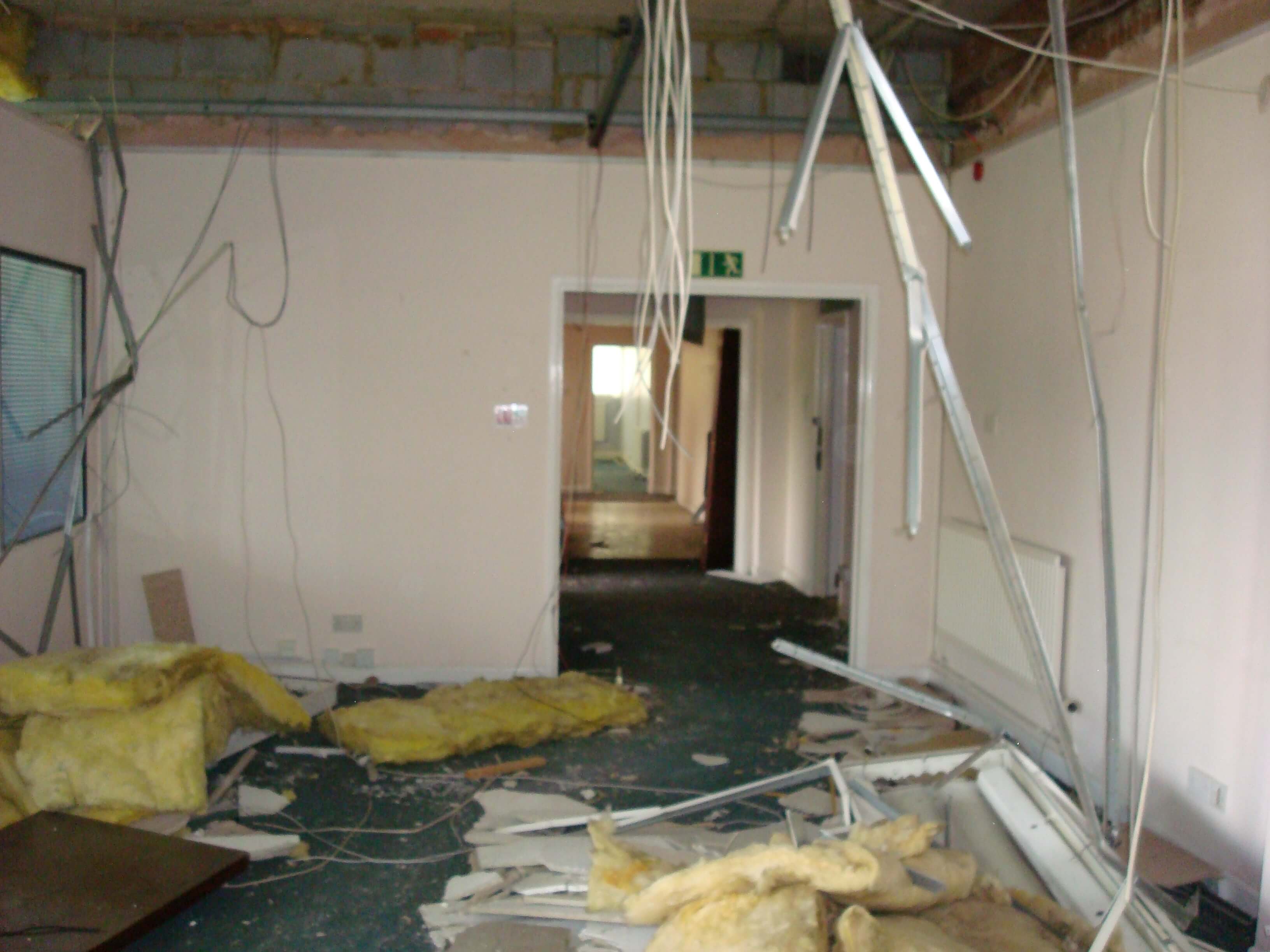 Suspended Ceiling in a warehouse - Cre8tive Interiors Limited